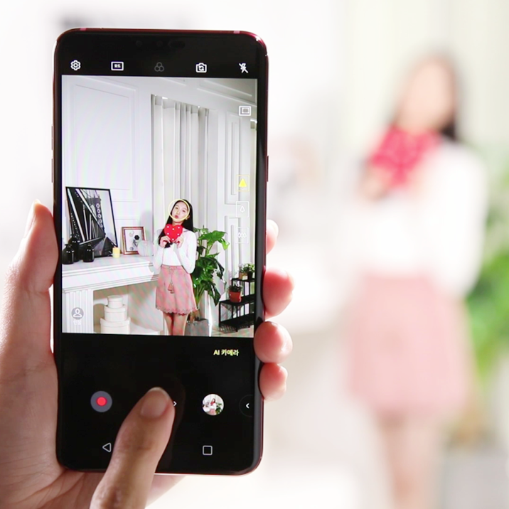 3탄_LG V40 씽큐 카메라 사용법_V4.mp4_000009809_maintop – LG전자 뉴스룸